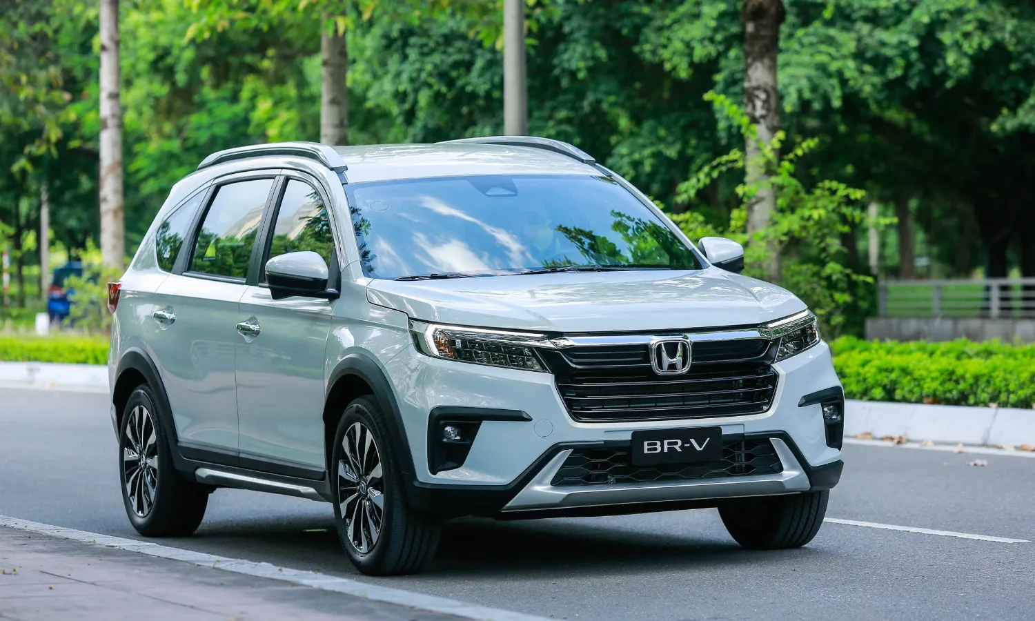 Honda BRV 2025: Đánh giá, Thông số, Giá lăn bánh 7/2025